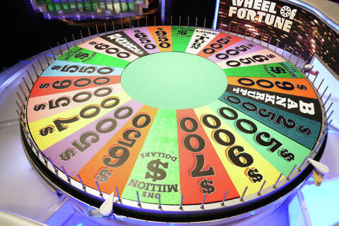 'Wheel of Fortune' choosing San Antonio players at live show
