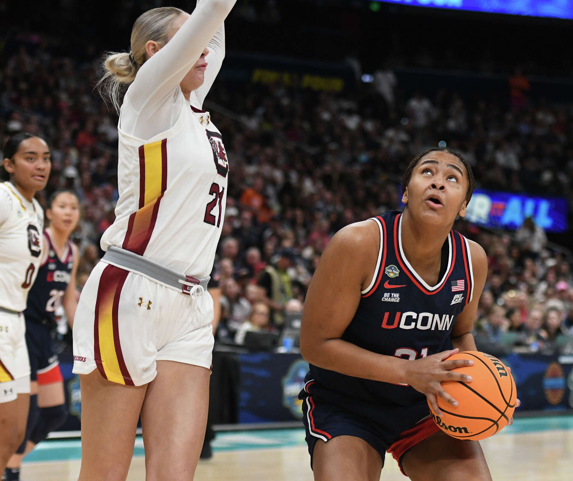 Mike Anthony: Sarah Strong’s game is loud. Geno Auriemma wants more