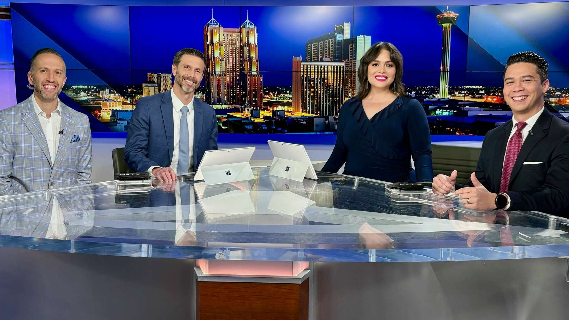 Phil Anaya exits KENS 5 in final newscast after 14 years