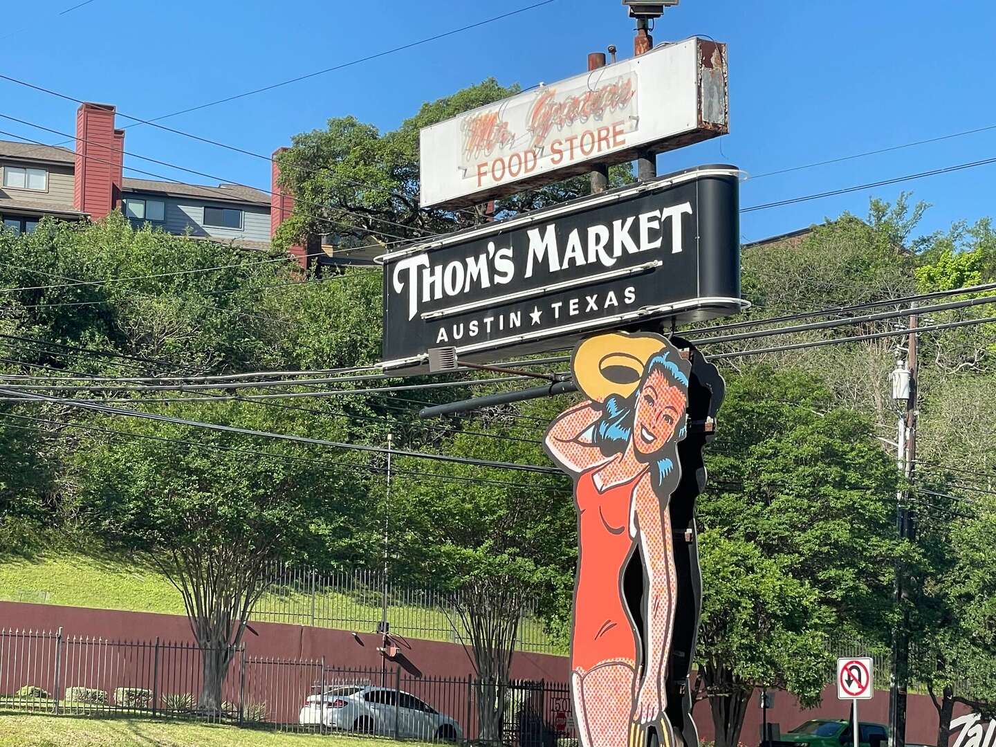 Austin's Thom's Market to close Easter weekend after 18 years