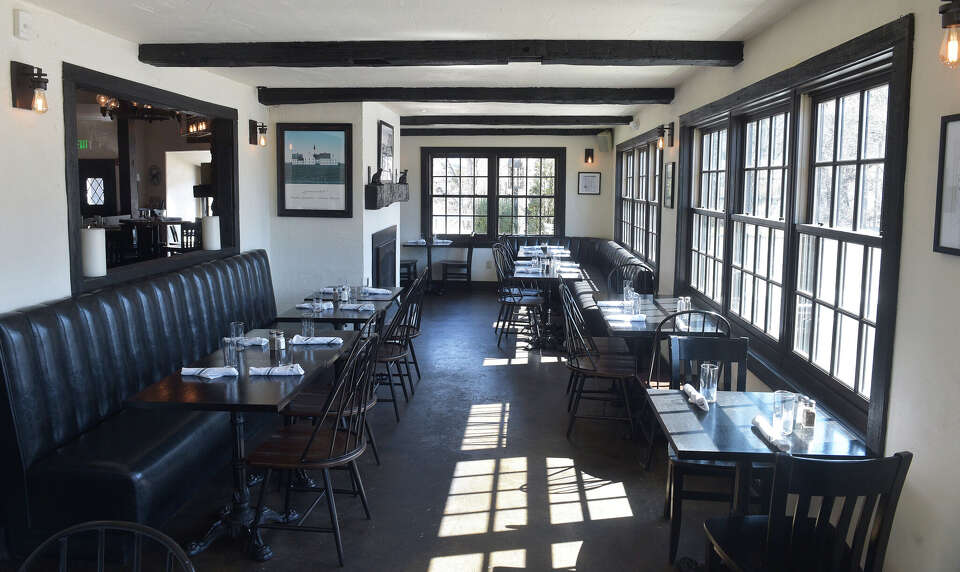 Black Cat Grille opens in Ridgefield; apartments set for Redding site