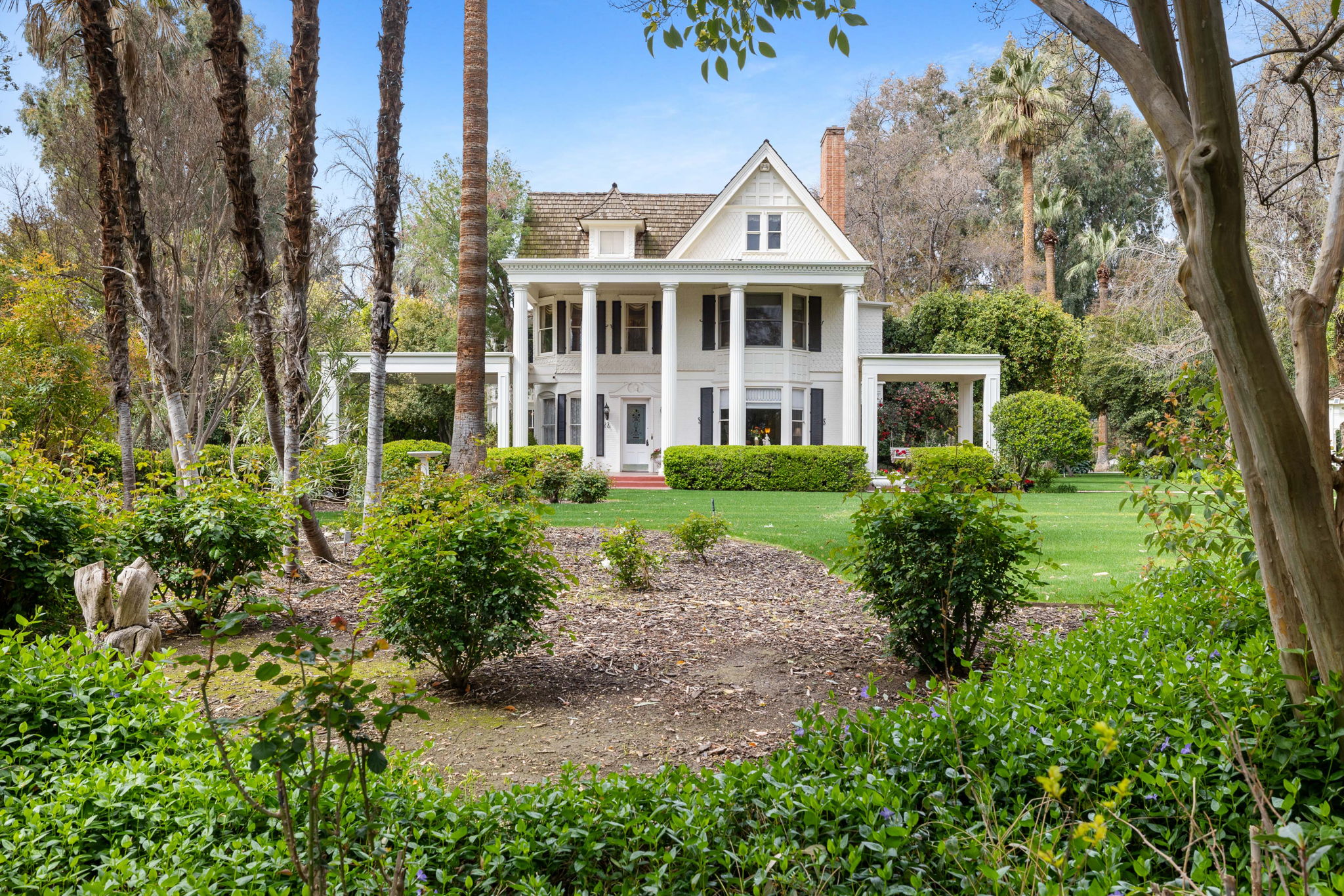 This storied California estate can be yours for just over $1.3M
