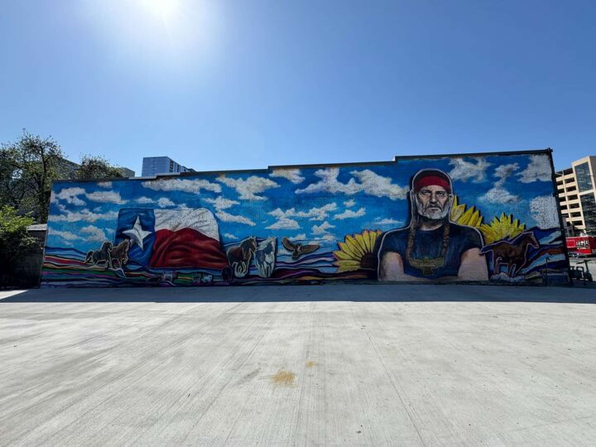 Willie Nelson mural recreated after original demolished in Austin