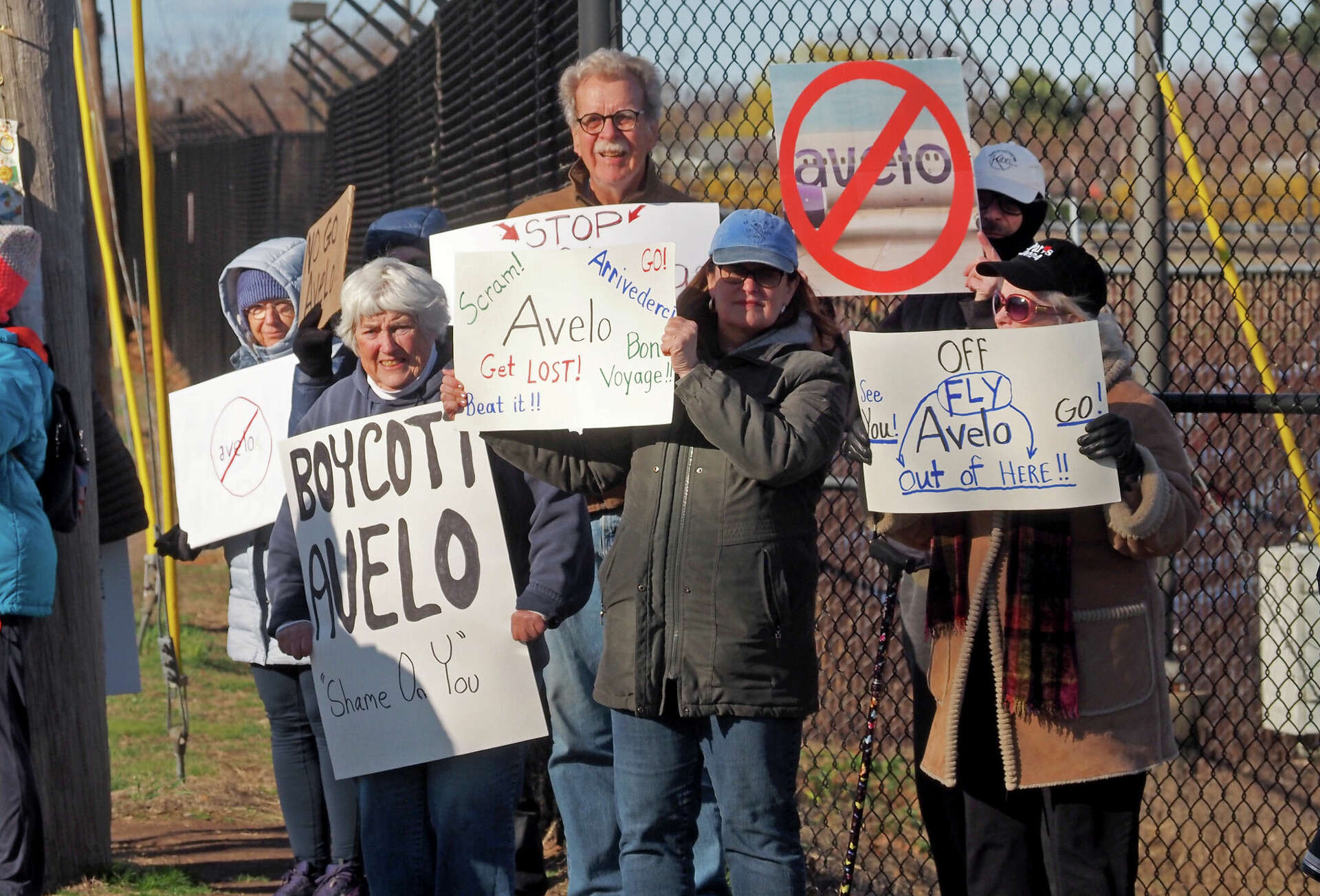 Rights groups protest at Tweed over Avelo’s deportation flights