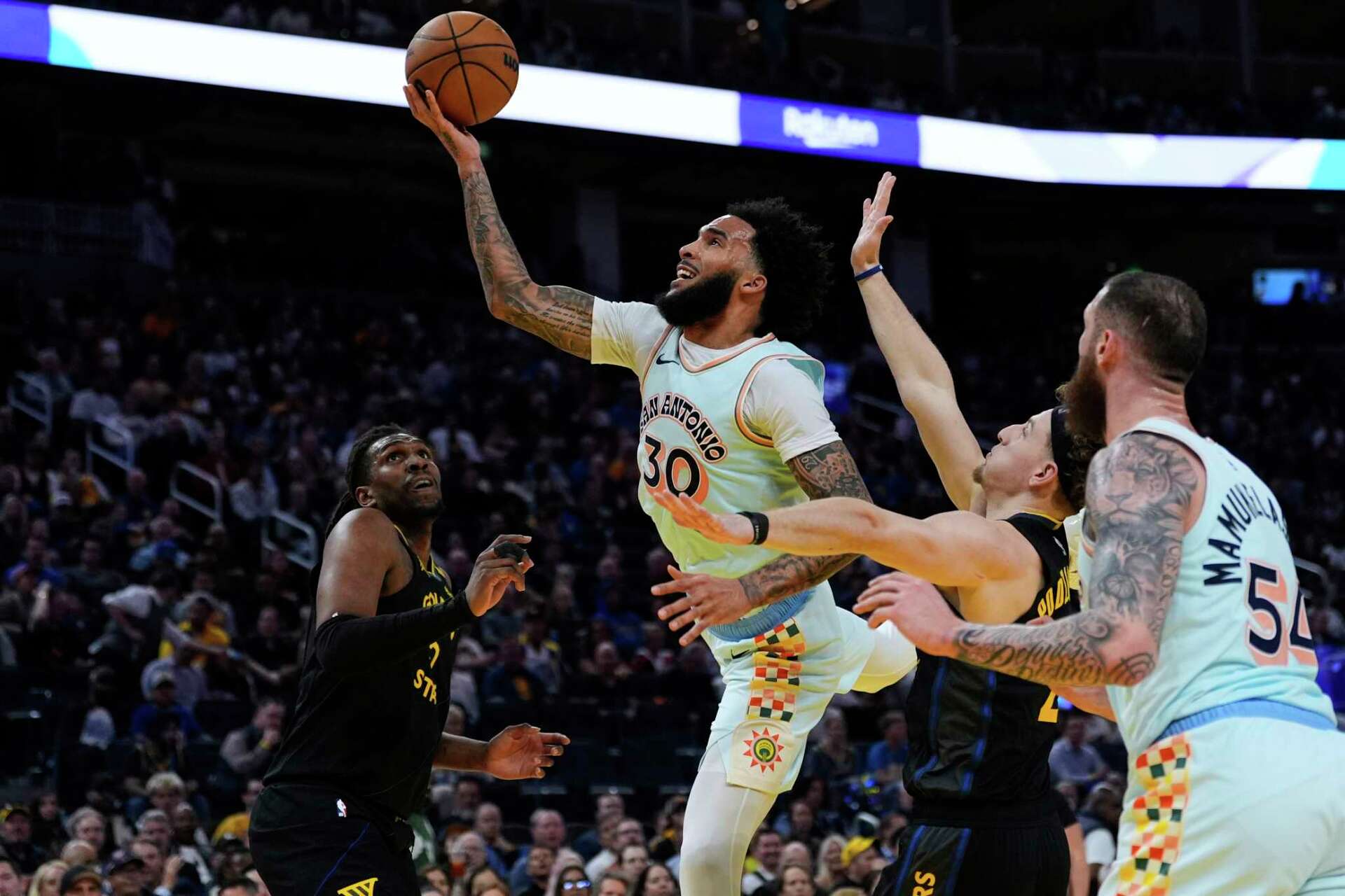 San Antonio Spurs' Julian Champagnie aims for Iron Man season, too