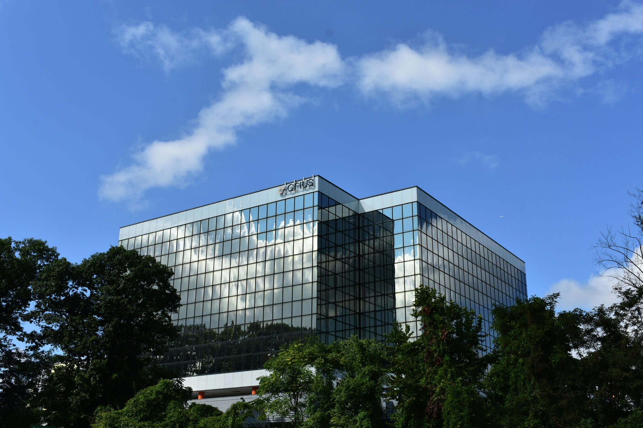 Norwalk office building to be converted into apartments