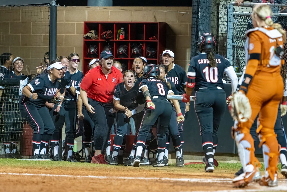 Lamar softball team motivated by strong fan support this season