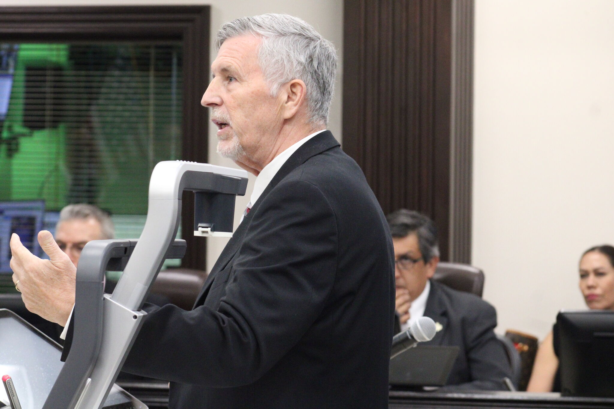 Laredo leases easement to Texas for Colombia Bridge wall plan site