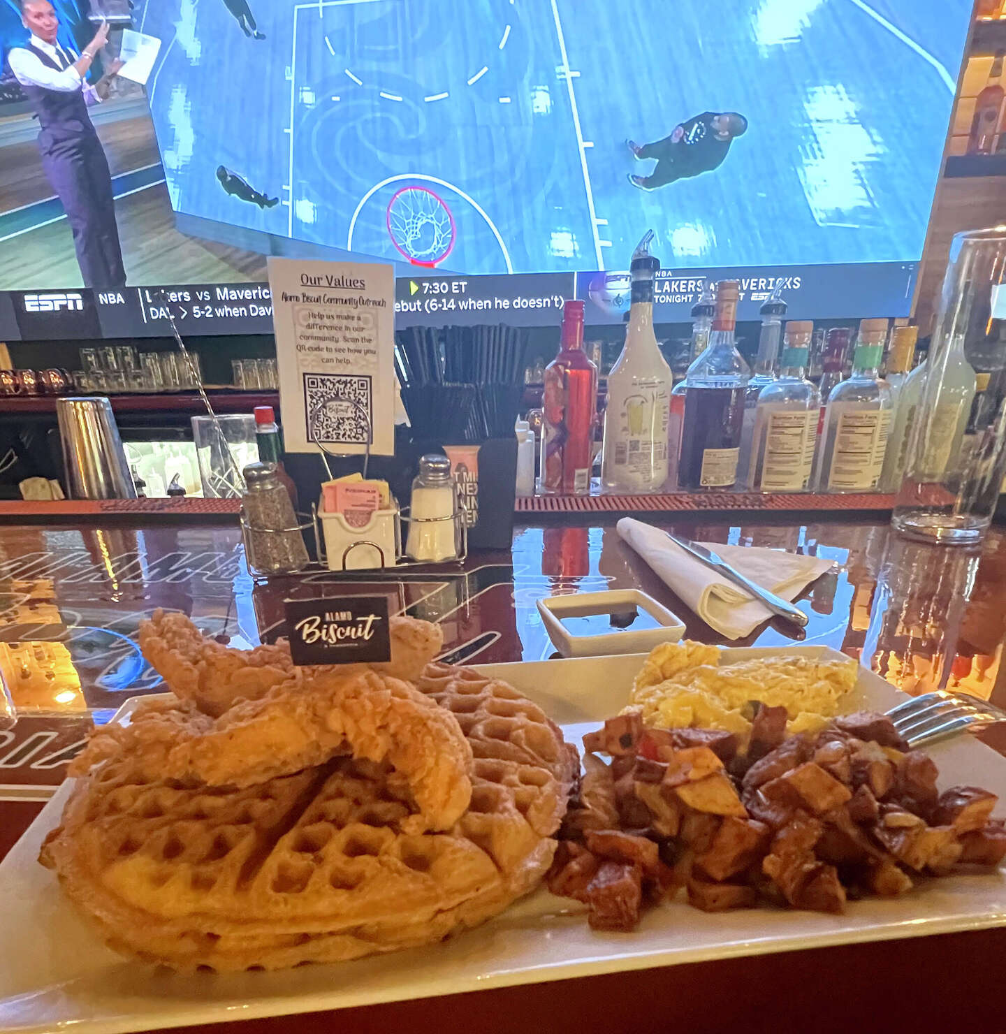 Alamo Biscuit Co. opens 24-hour River Walk location