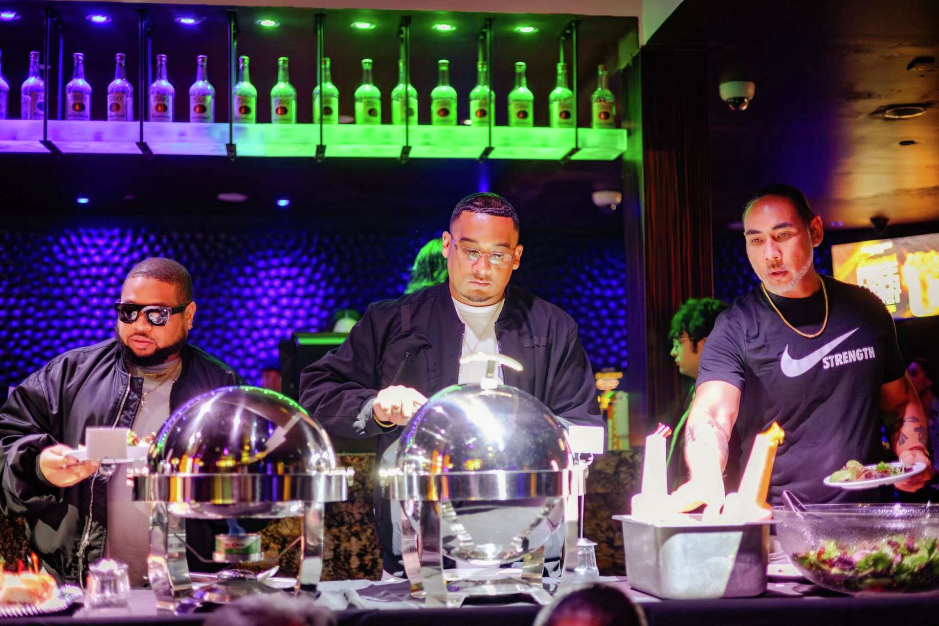 San Francisco strip club’s free fried chicken buffet returns