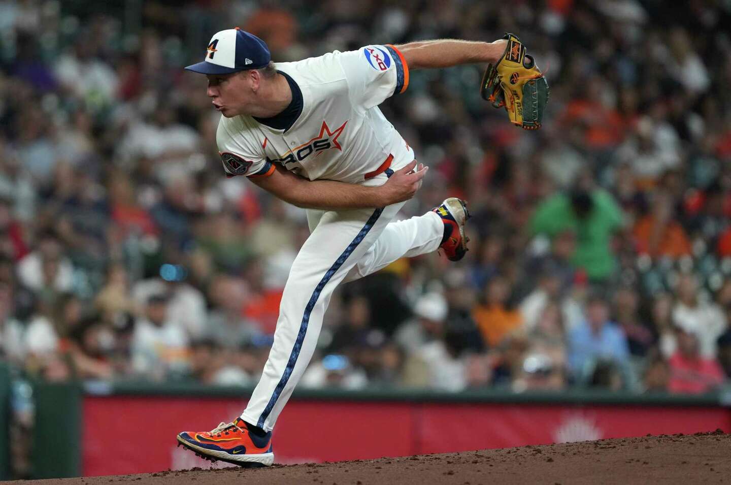 Houston Astros pitcher Ryan Gusto settles down after rough start