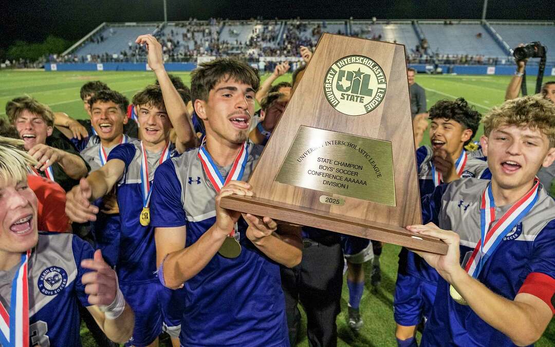 Klein Cain Hurricanes boys soccer wins state championship