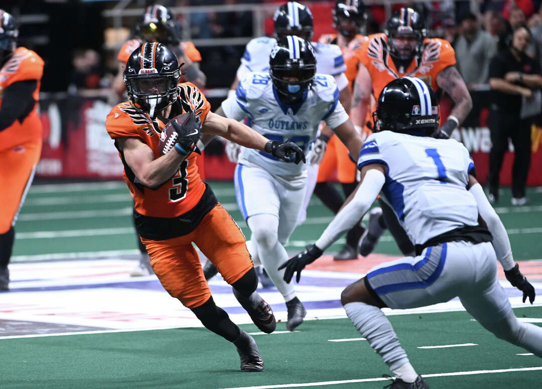 Albany Firebirds crush Billings Outlaws in Arena Football One clash