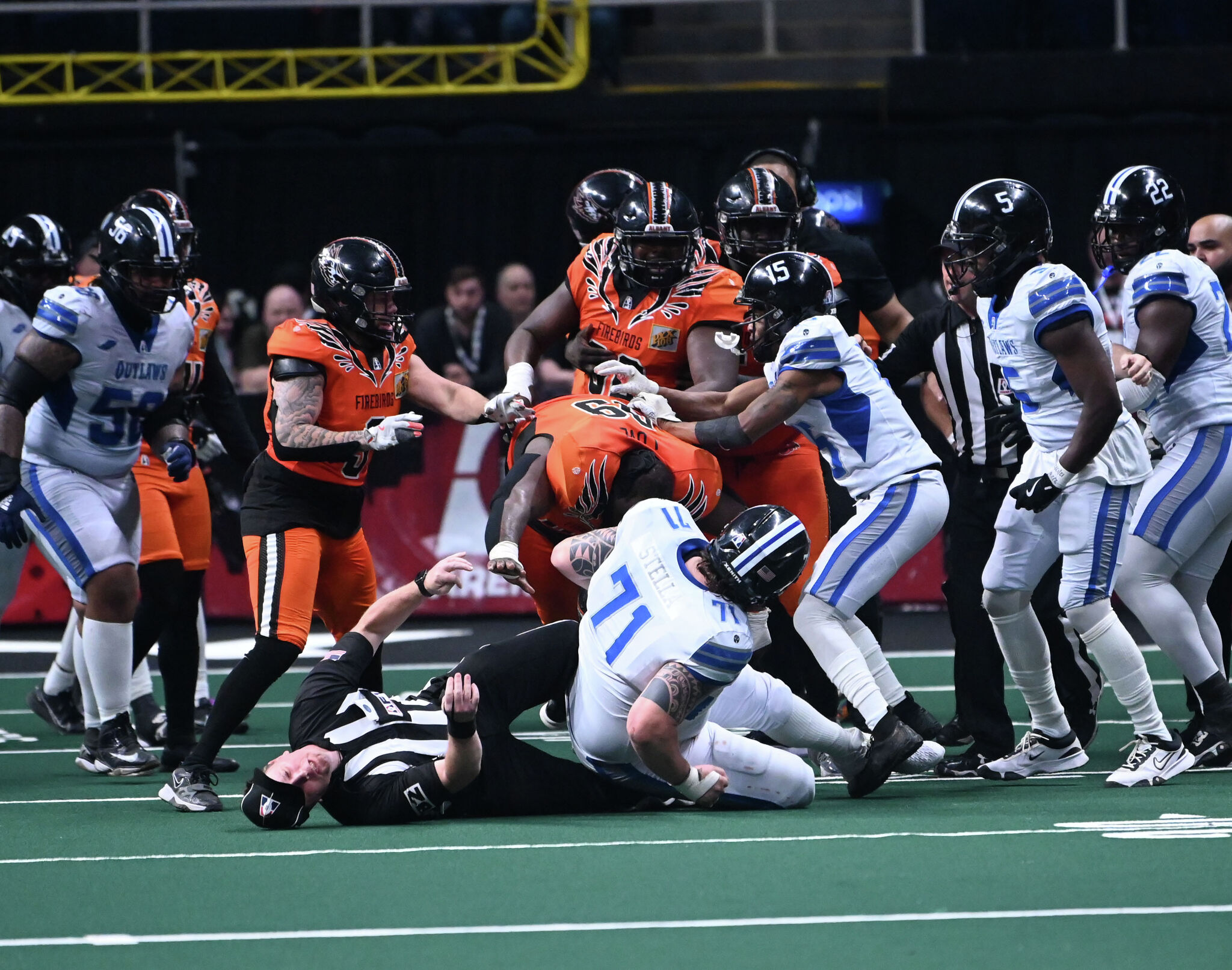 Billings Outlaws owner threatens to move Arena Football One team