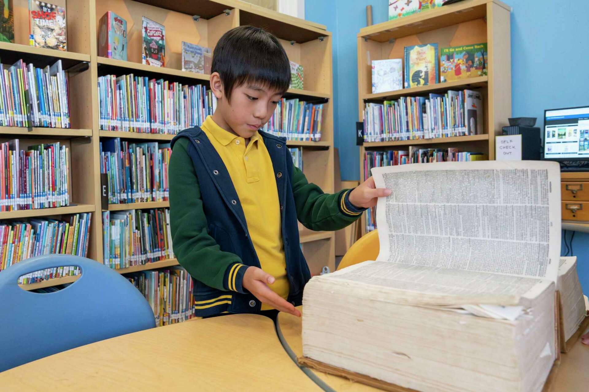 Houston ISD student becomes youngest regional spelling bee champion