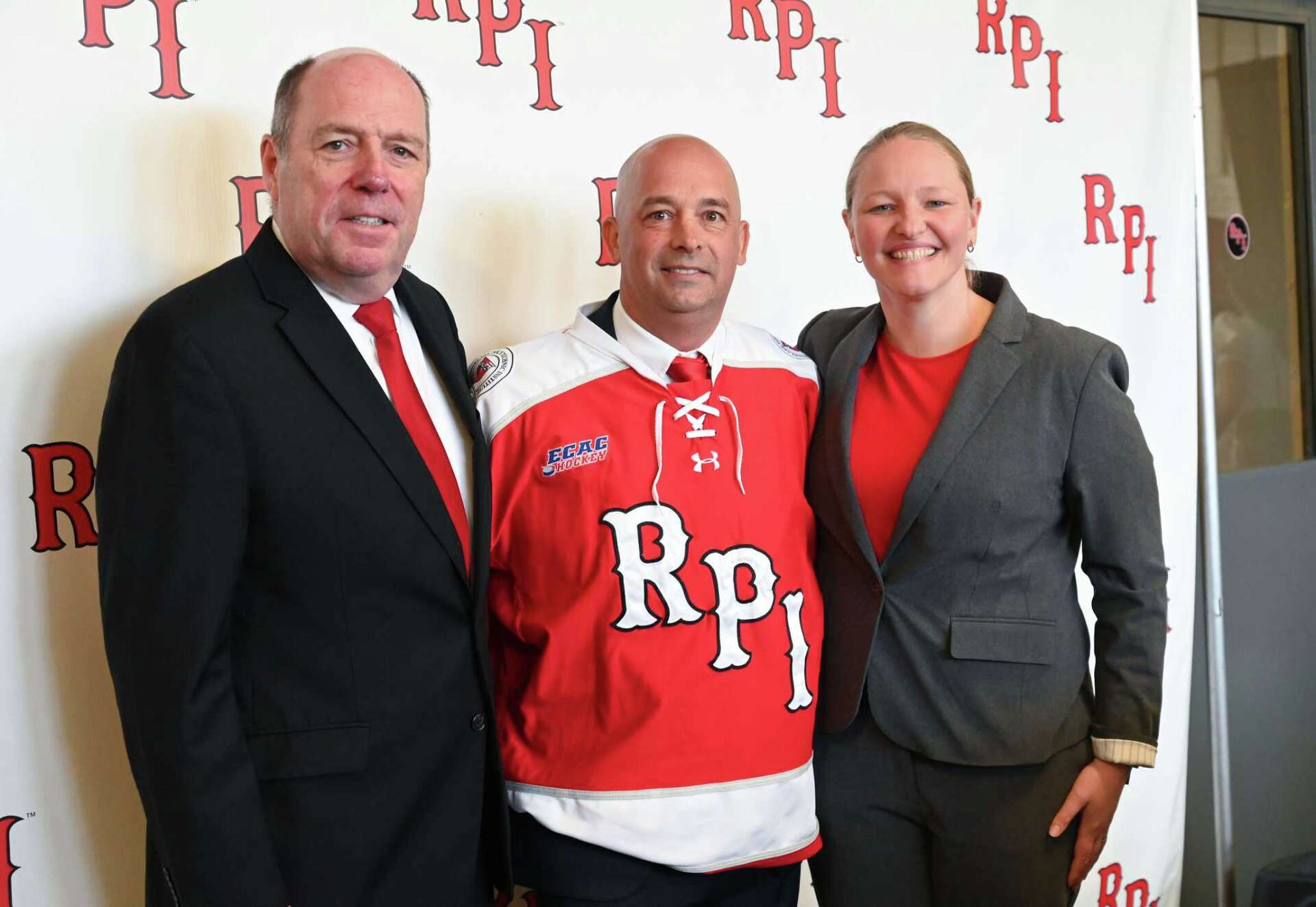 RPI introduces Eric Lang as men's hockey coach