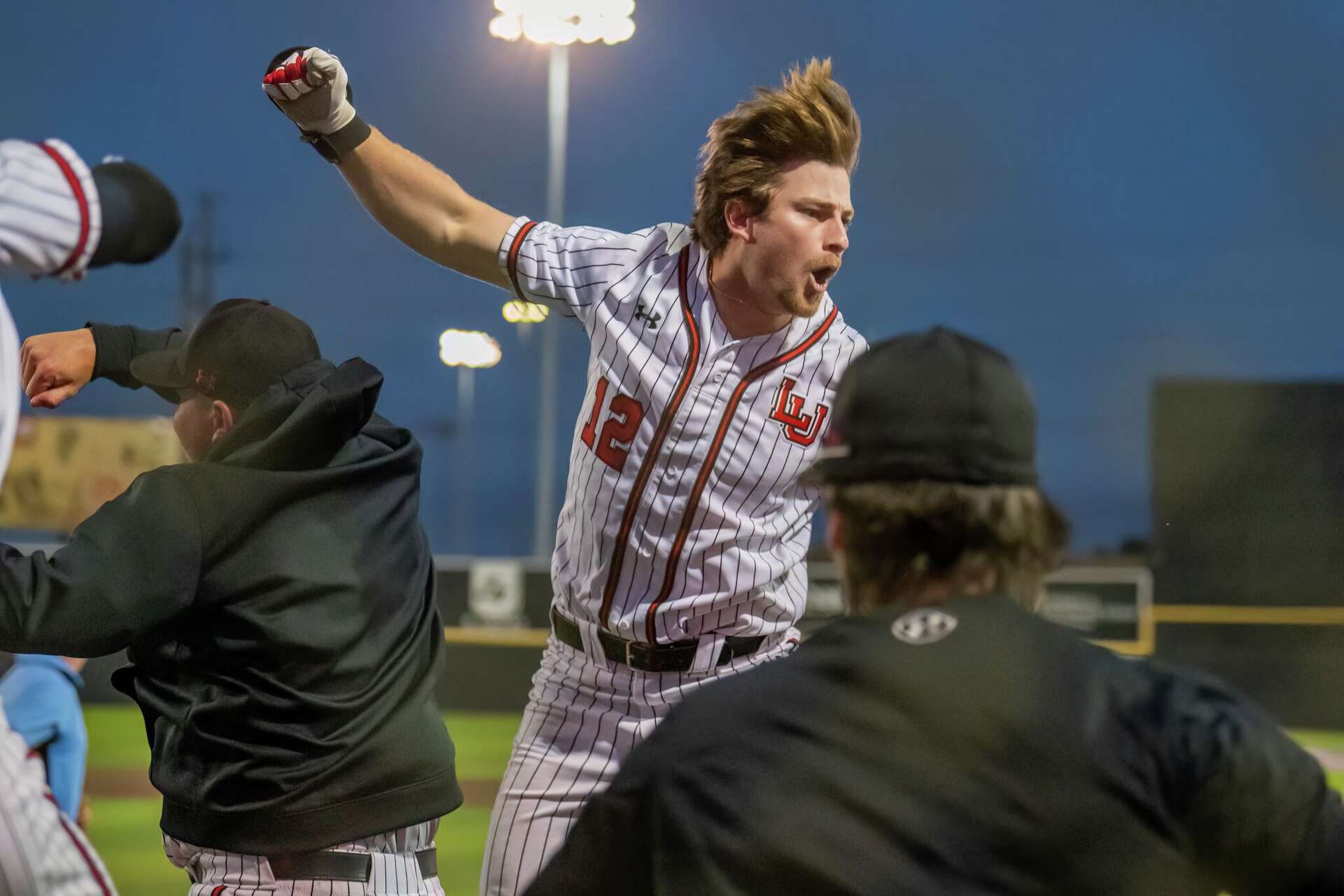 Lamar baseball reaches 30-win mark; Southland standings tighten