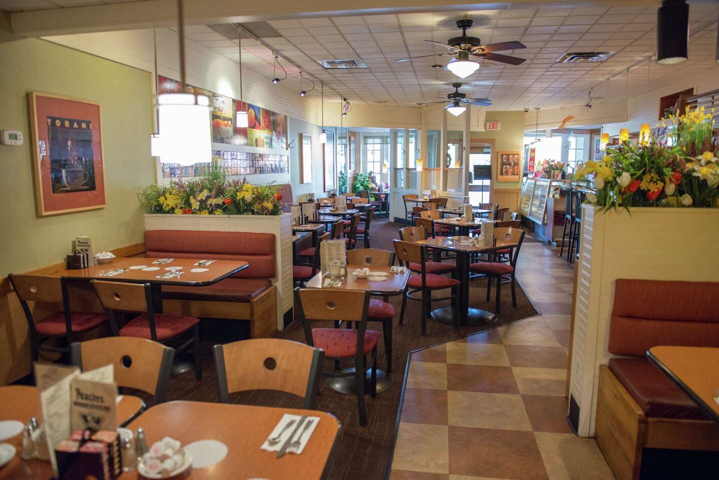 First look: the remodeled Peaches Cafe in Stuyesant Plaza