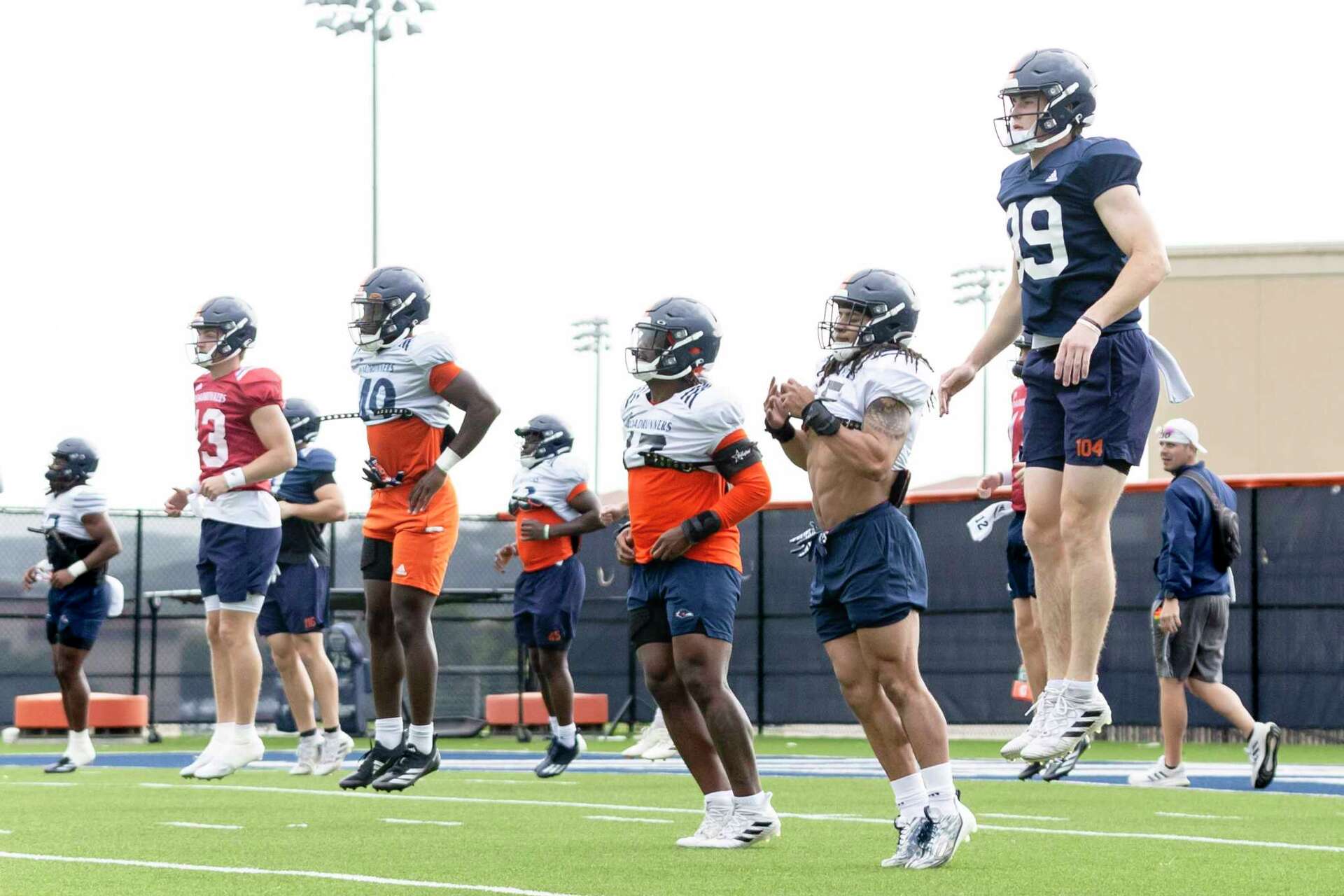 Houston Thomas leads UTSA football's standout tight end trio