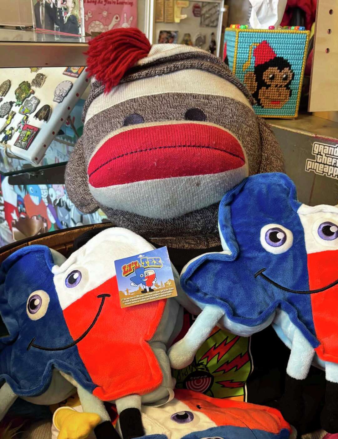 Beloved Austin toy shop moves into new home after 20 years
