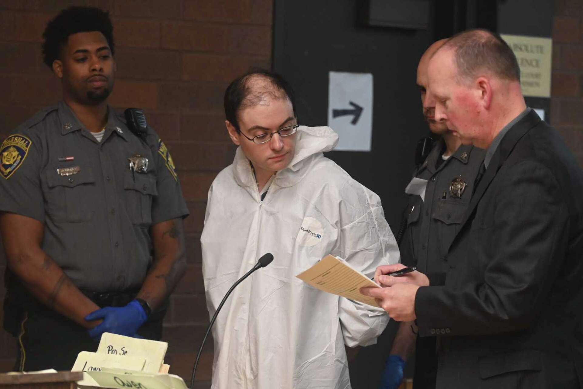 Man stabbed father to death, wounded relative in North Haven: Police