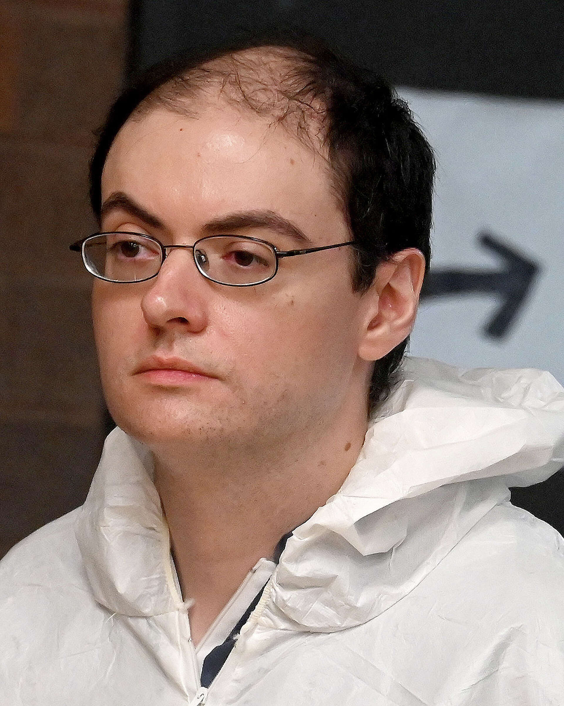 Man stabbed father to death, wounded relative in North Haven: Police