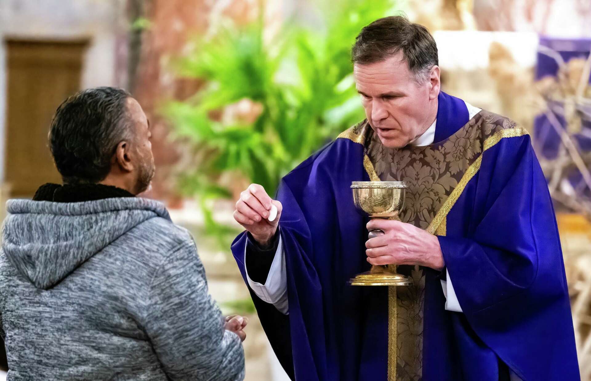 Archdiocese of Hartford sees more more men studying to be priests