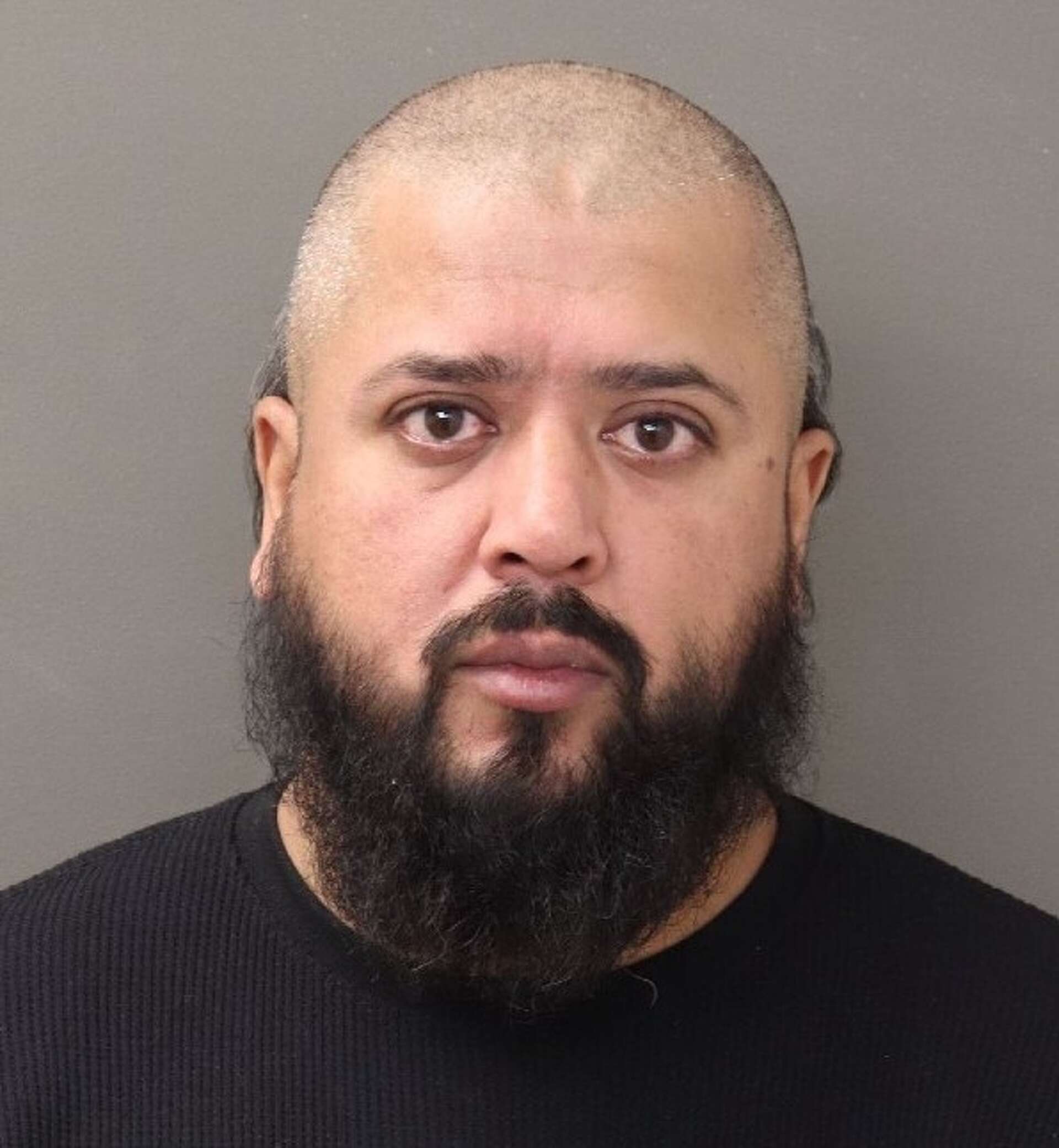 NYPD detective linked to CT cold case killing of NYC cab driver: Cops