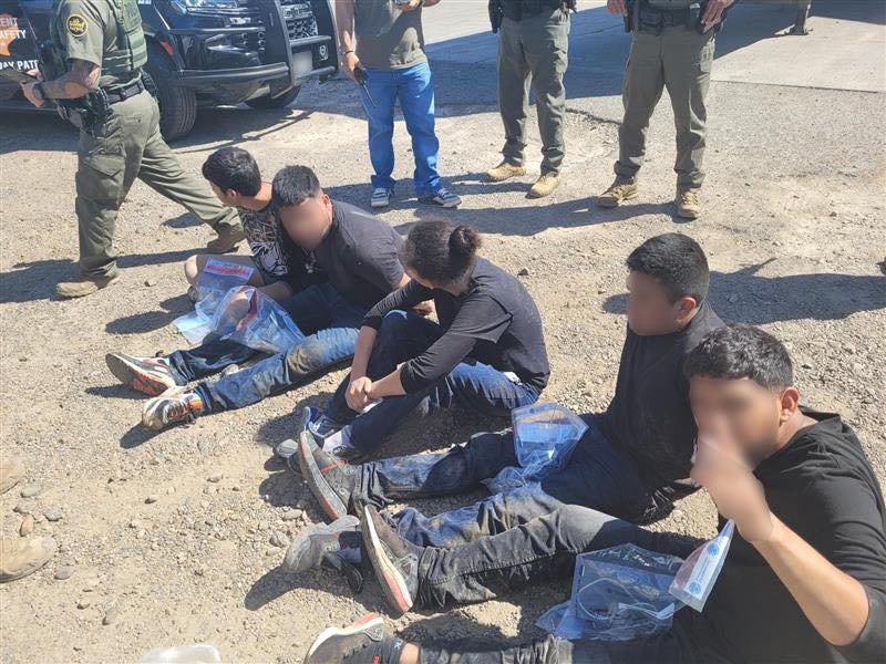 Texas DPS, USBP apprehend driver, migrants after chase