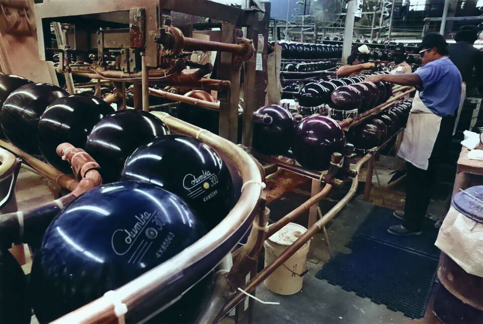 Feud erupts over fortune amassed by San Antonio businessman