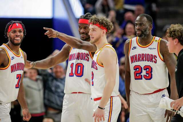 Warriors coach Steve Kerr tried 38 lineups to find the right one