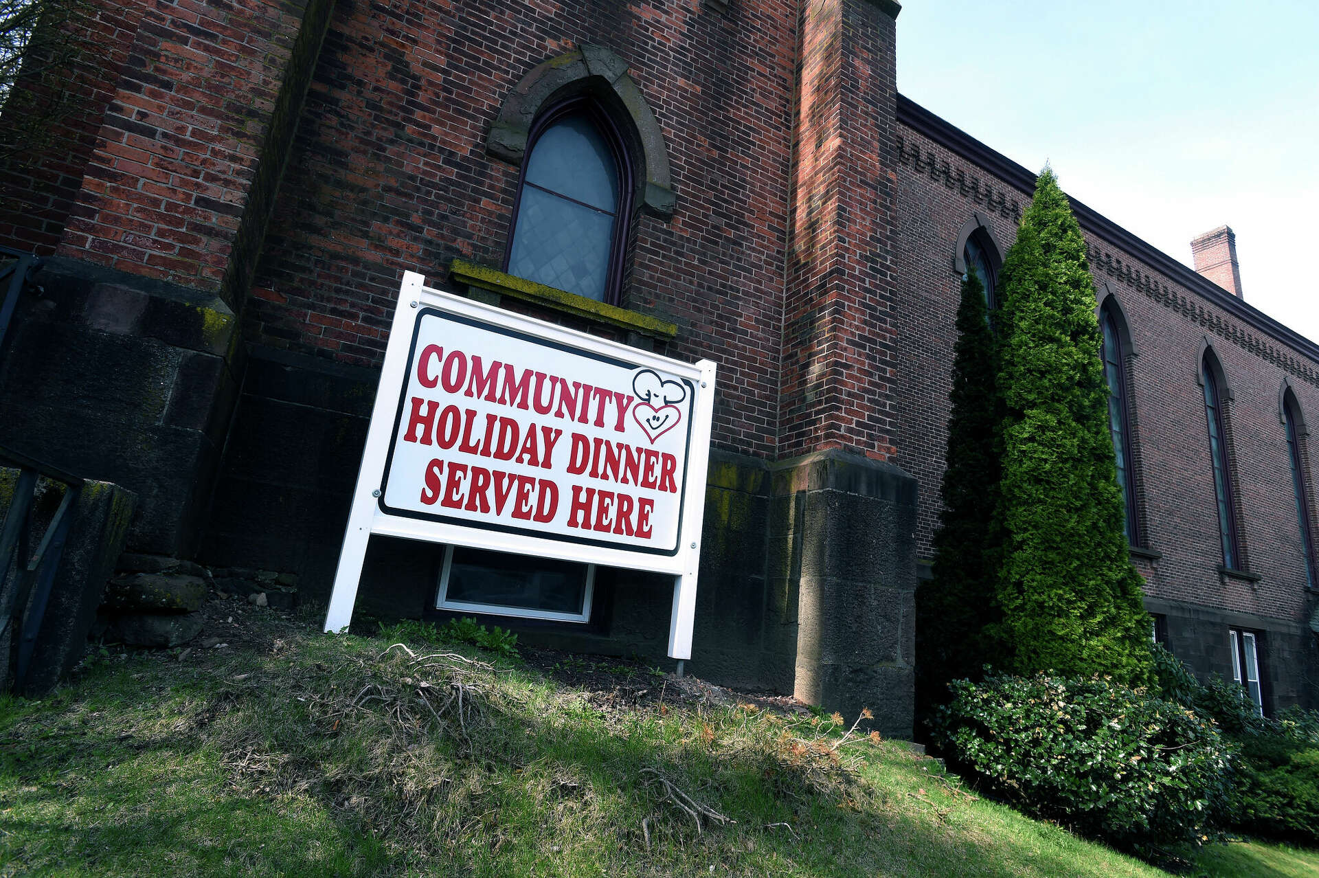 Wallingford church hosting free dinner on Easter for local residents