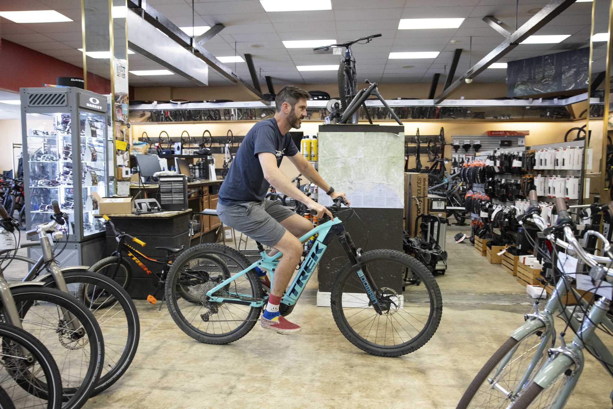 California’s e-bike voucher program returns. Here’s when to apply