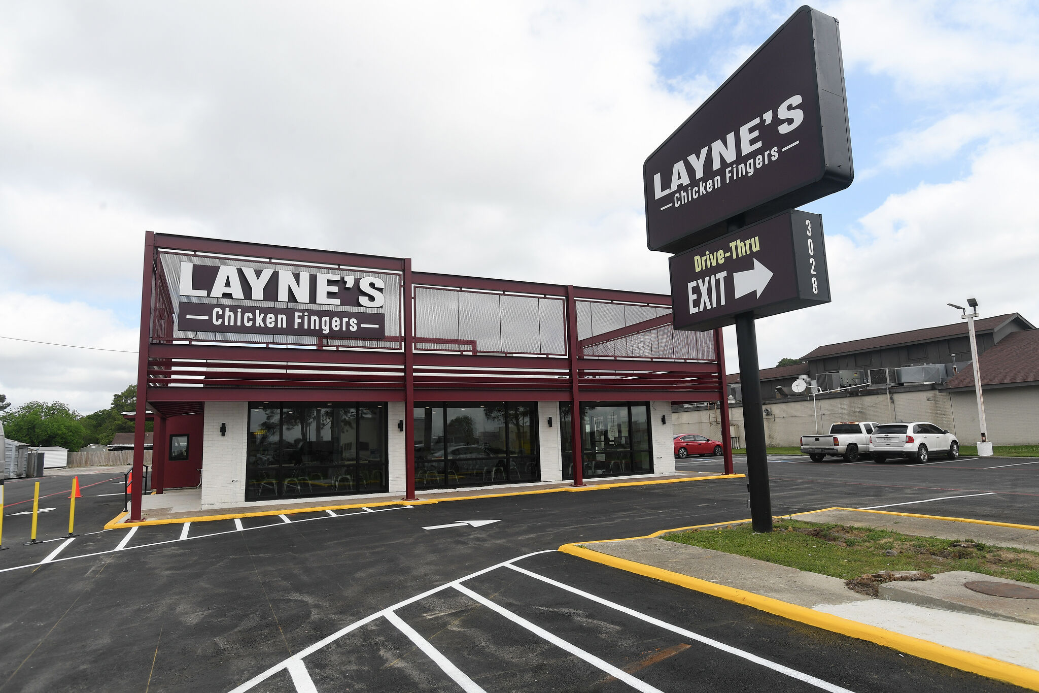 Layne’s Chicken Fingers expands with new Nederland location