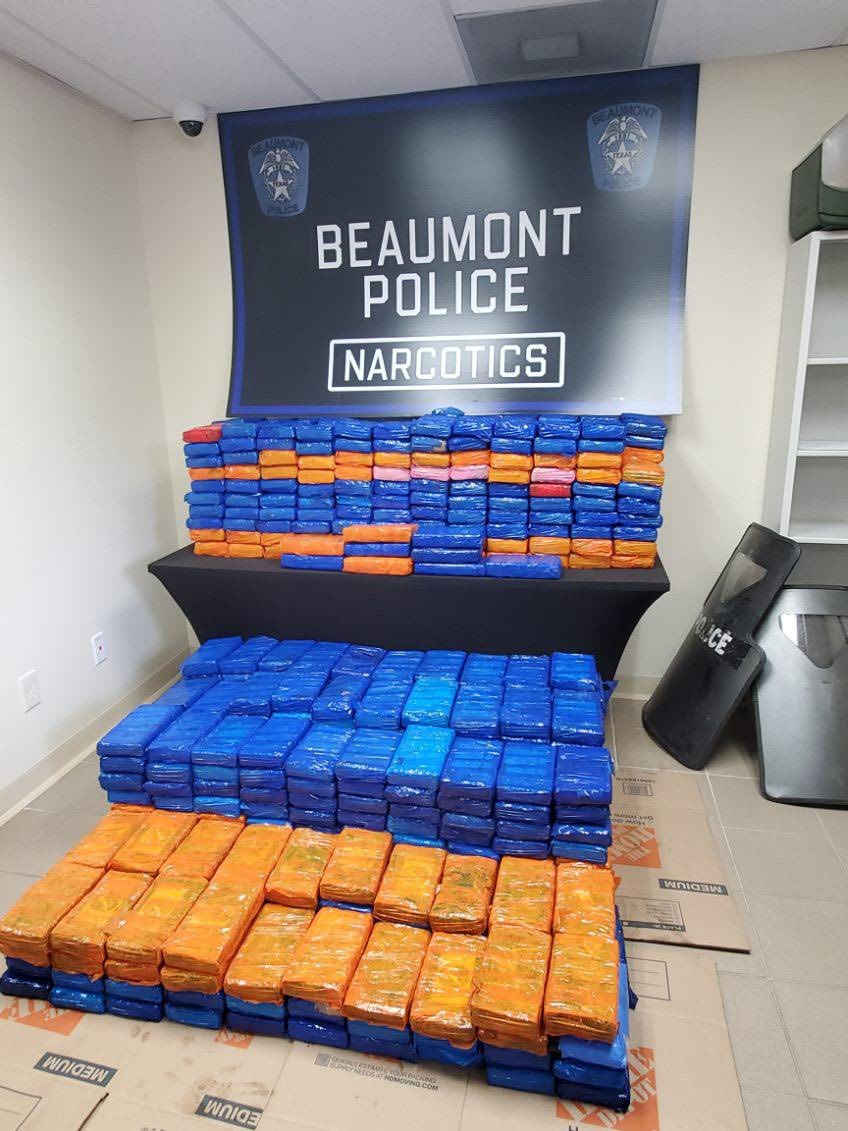 Beaumont police find 579 kg of cocaine in Interstate 10 traffic stop