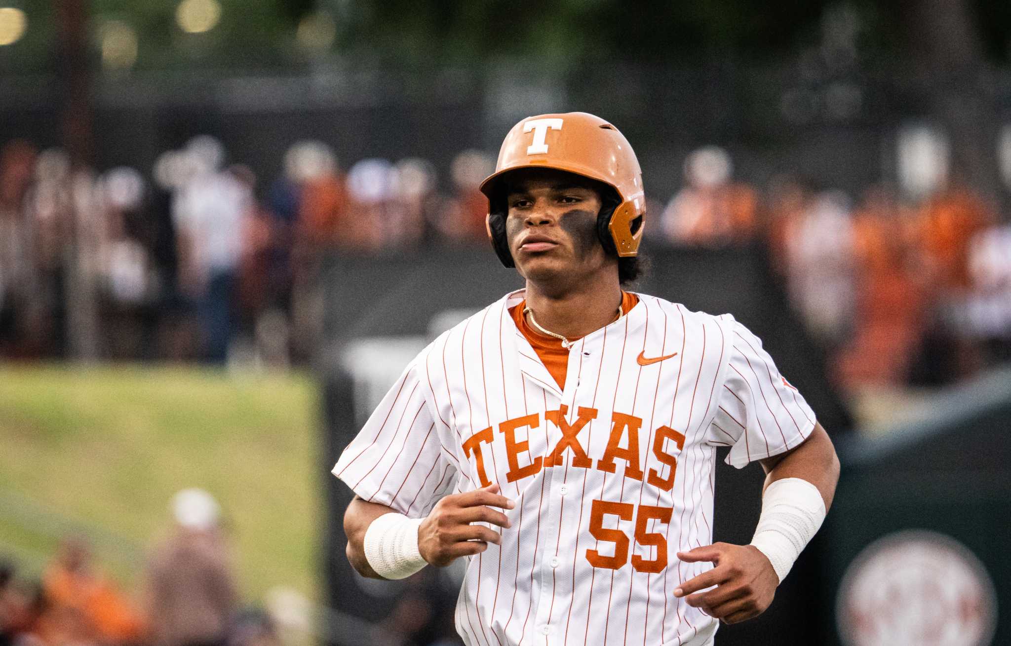 Texas baseball: Jonah Williams gets first two hits