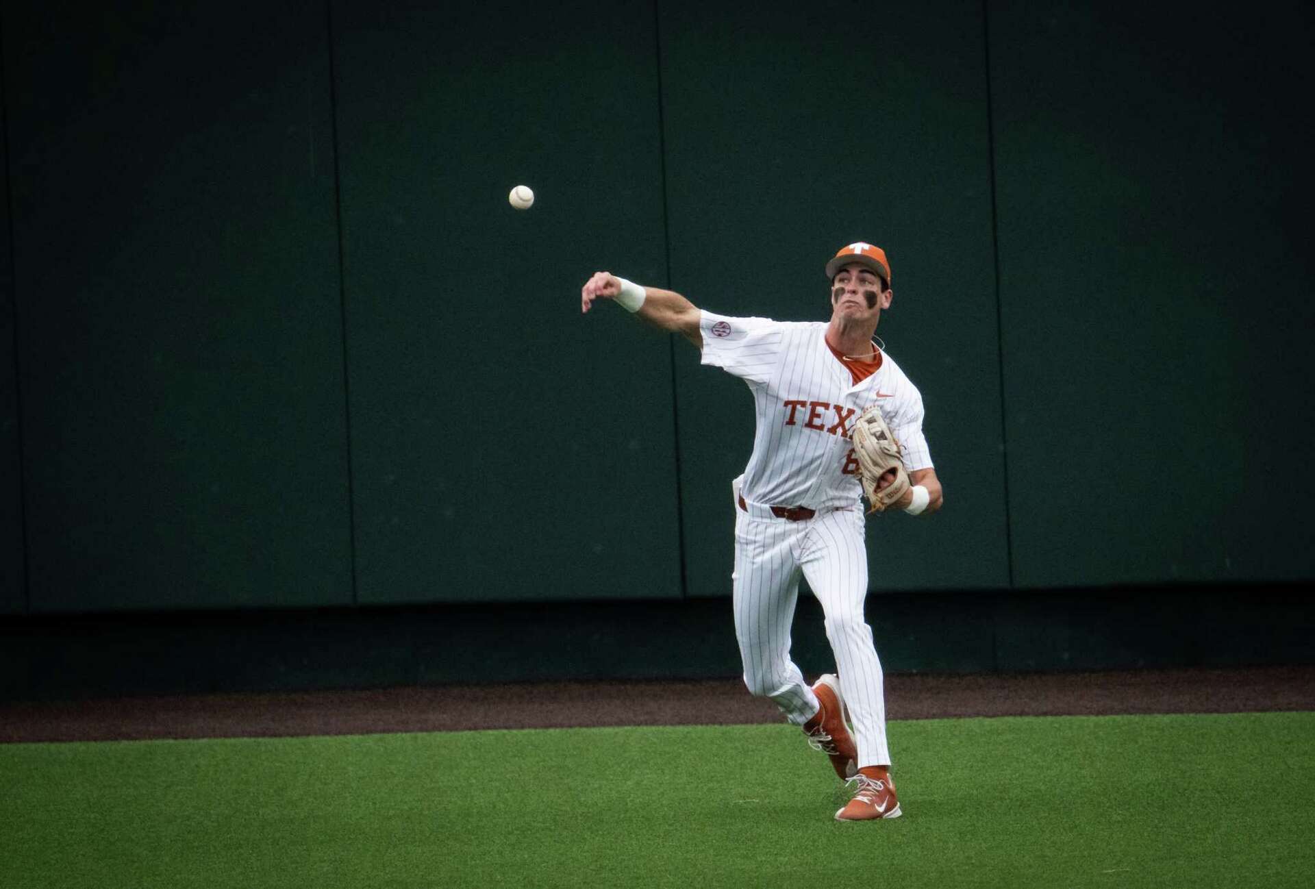 Texas baseball: Jonah Williams gets first two hits