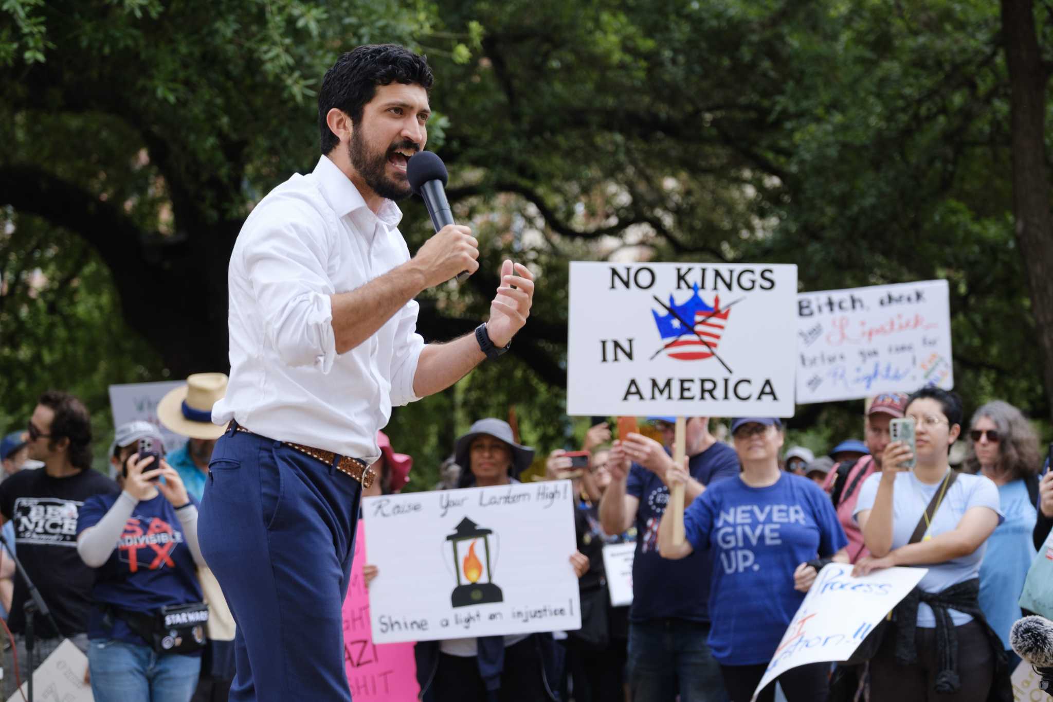 Greg Casar pushes economic plan to help Dems win Texas in 2026