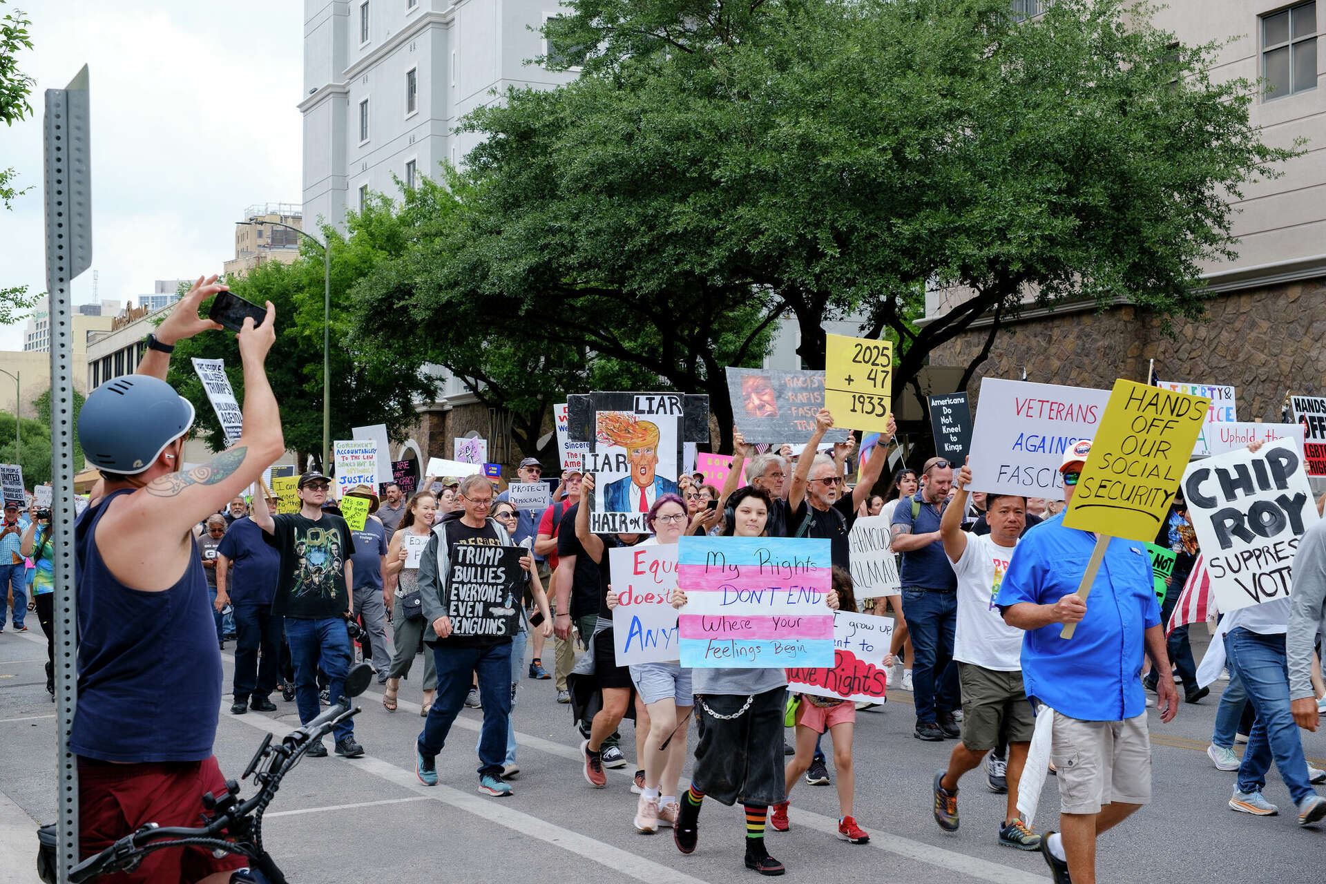 More than a 1,000 protest in San Antonio as part of 50501 movement