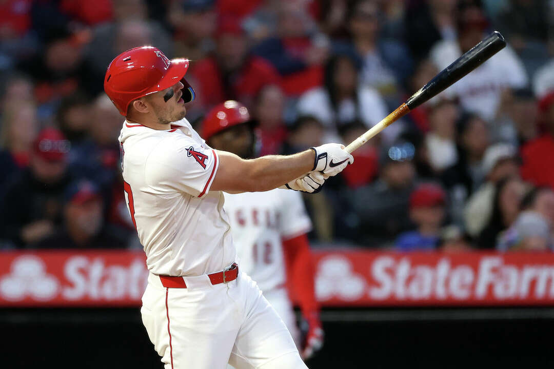 Giants beat Angels 3-2 as Landen Roupp earns win despite two Trout HRs