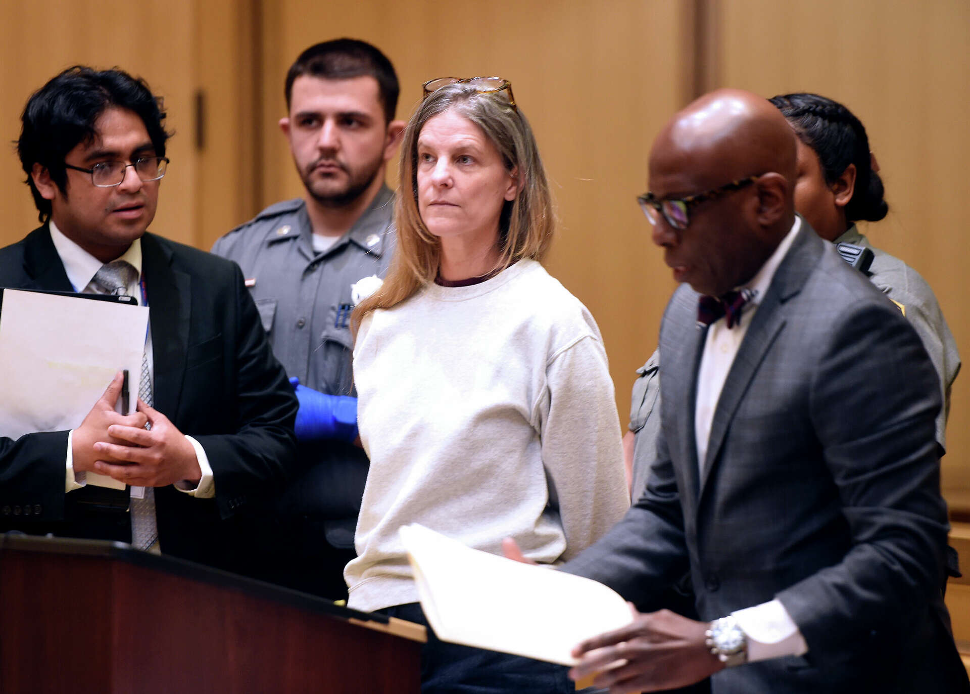 Troconis habeas trial seeks to overturn Dulos conviction: Live updates