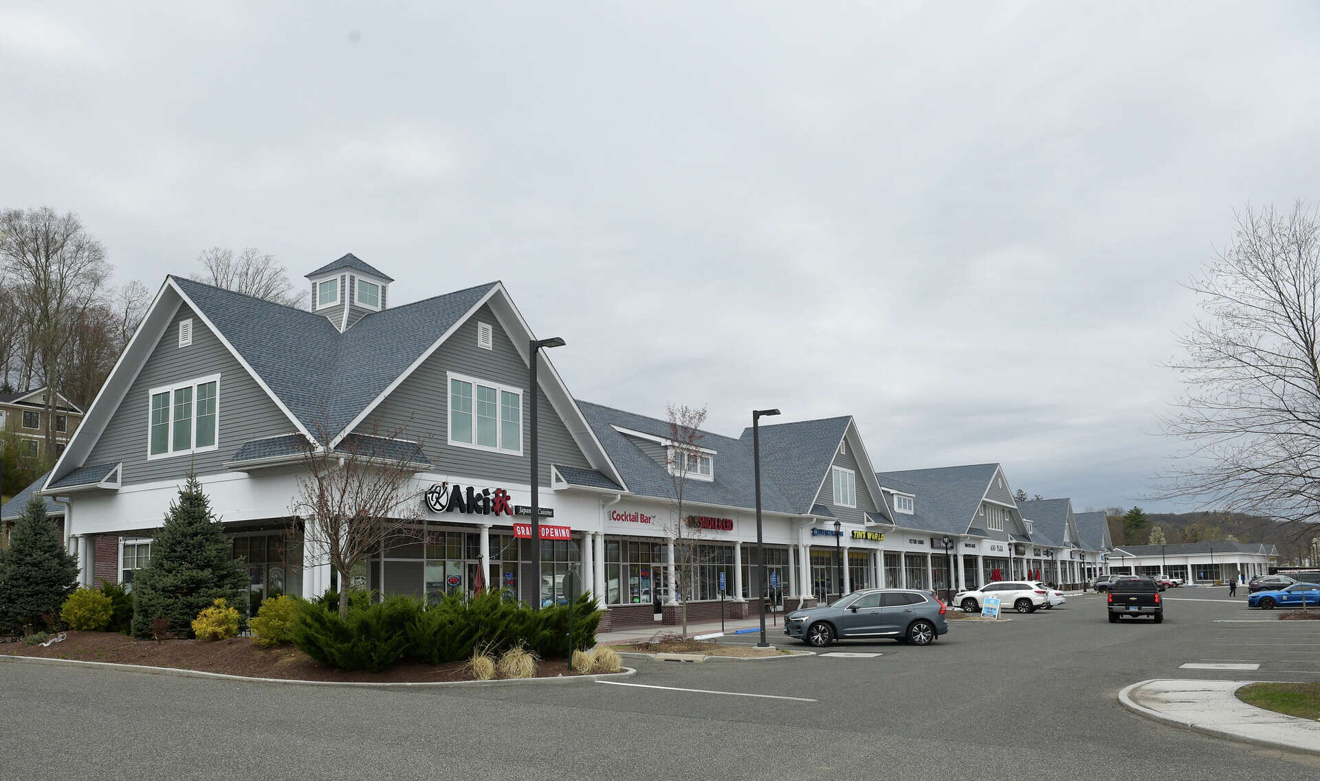 Family-owned Japanese restaurant opens in Brookfield: 'We are a team'