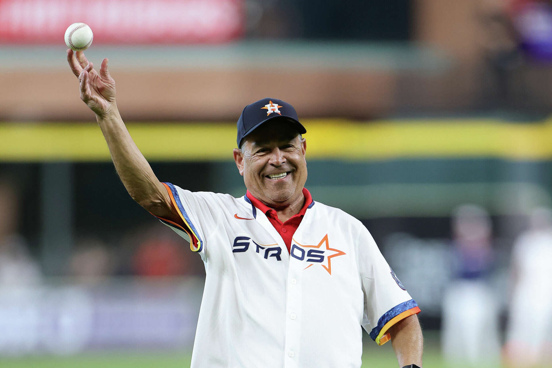 Houston's Kelvin Sampson throws out first pitch before Astros game