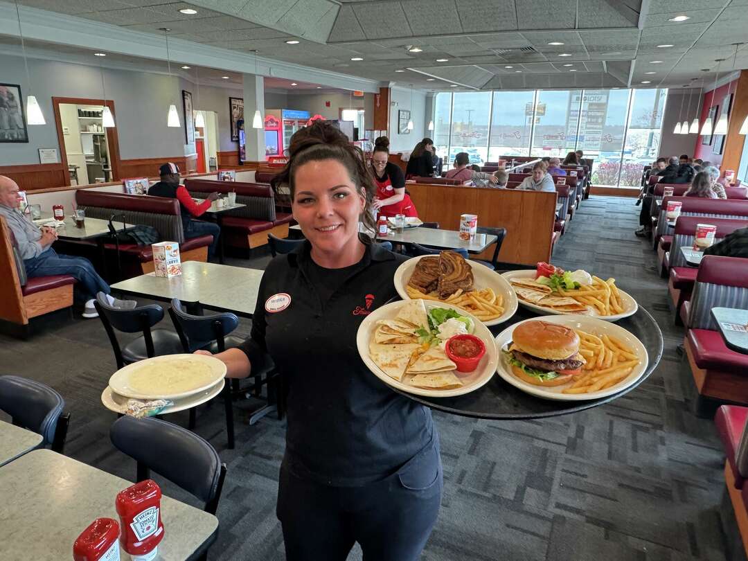 Friendly's 90th anniversary menu delivers old favorites, warm memories