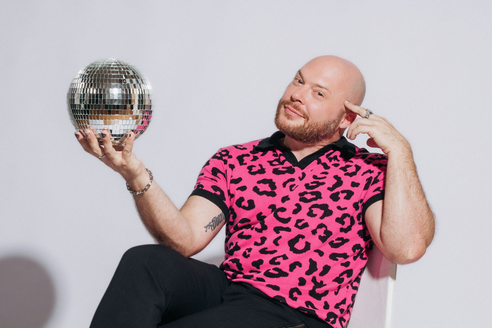 Psychic medium Travis Holp is on tour and says 'we can all do this'