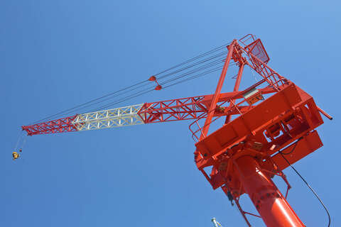 Daring construction crane ride caught on video in Austin