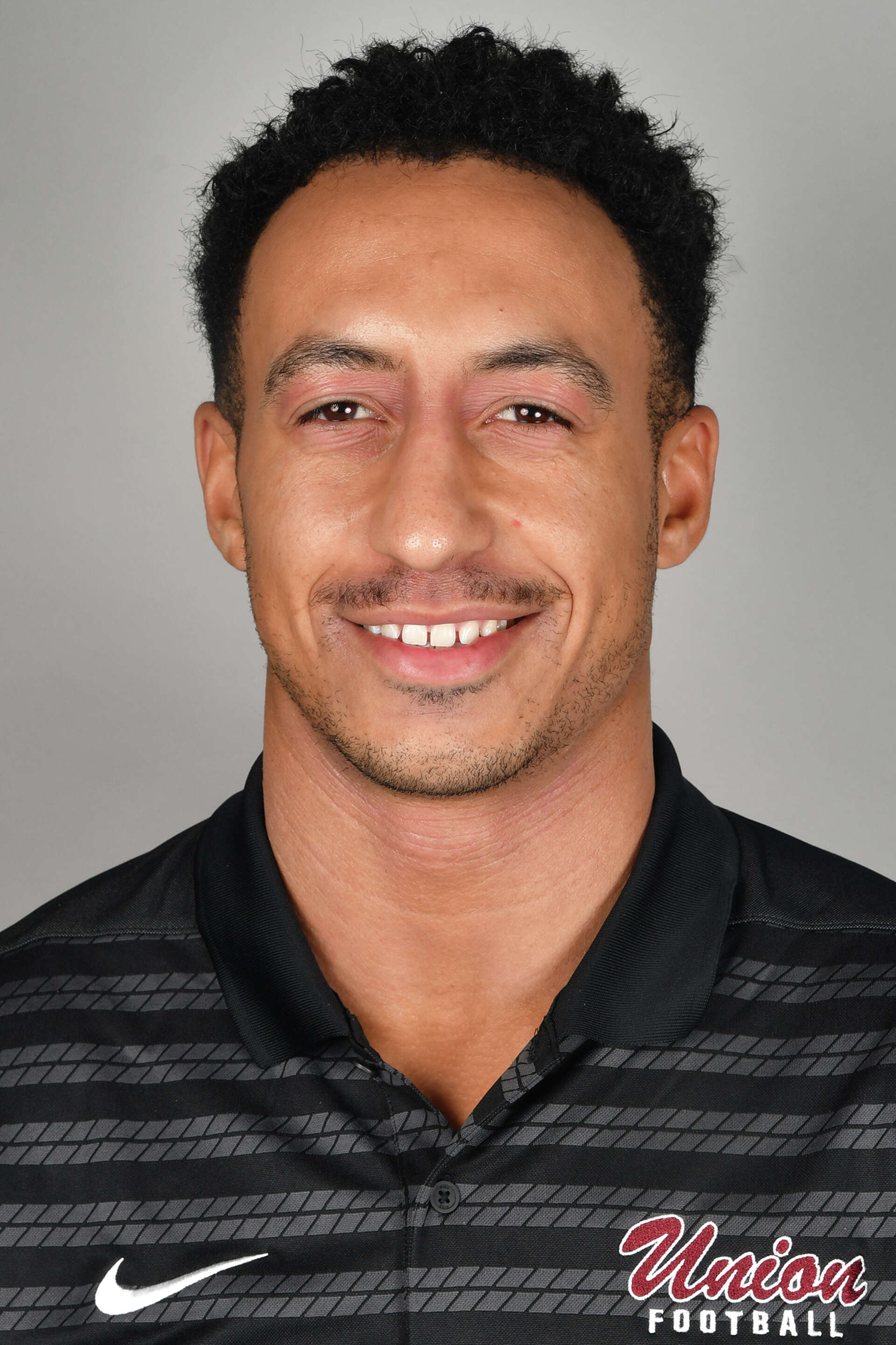 Meriden's Jason Nelson lands with University of Chicago, NFL program