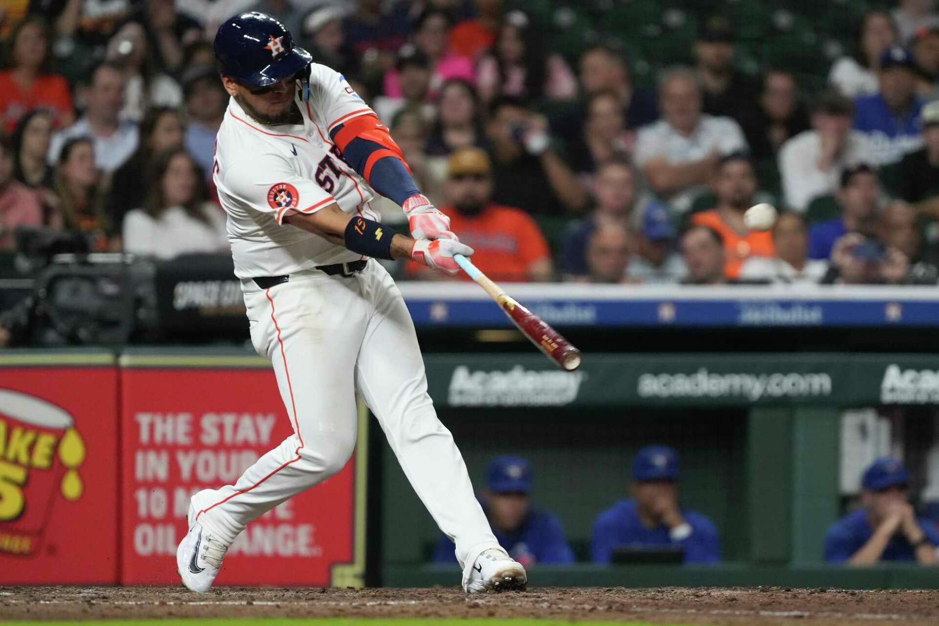 Houston Astros beat Toronto Blue Jays again, get back over. 500 mark