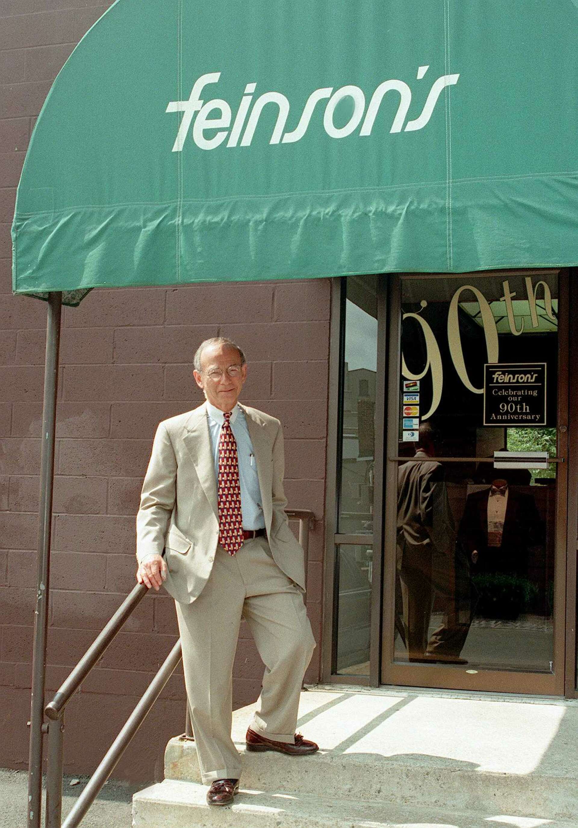 Danbury corner that was home to Feinson's will be transformed