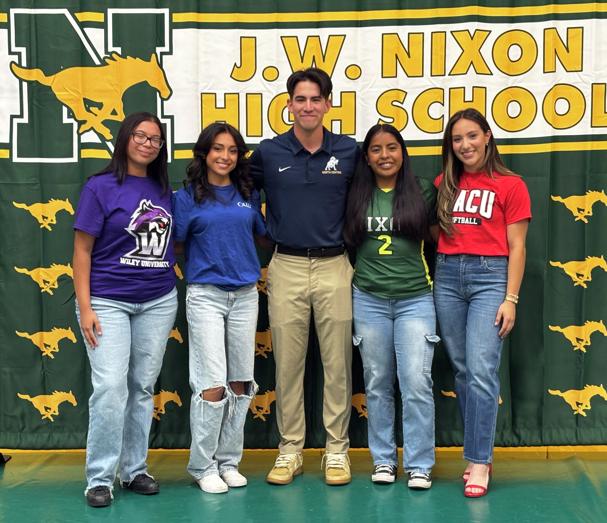 Five Laredo Nixon student-athletes make college commitments